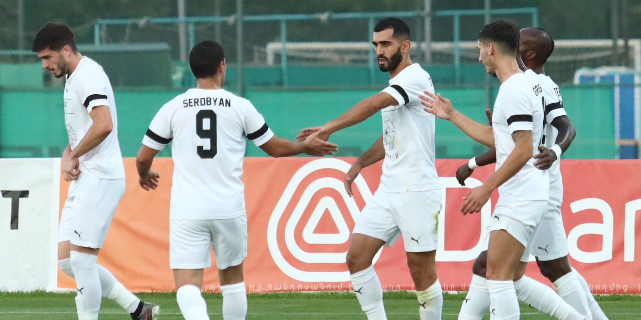 Արարատ-Արմենիա - Վան․ մեկնարկային կազմեր - Armsport.am